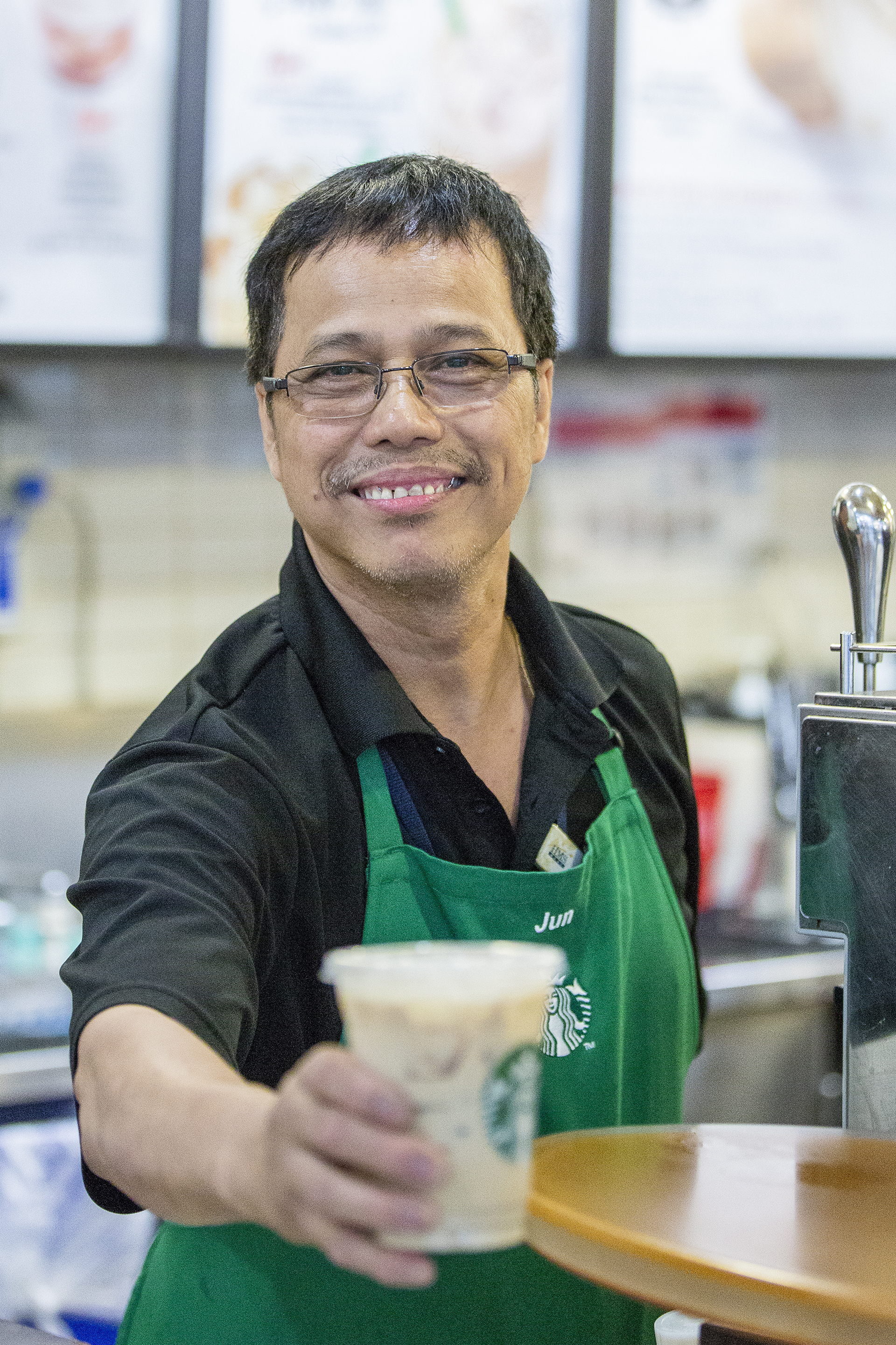 Jun Bisente Celebrates His 25th Year As A Starbucks Barista YVR jun-bisente-celebrates-his-25th-year-as-a-starbucks-barista-yvr