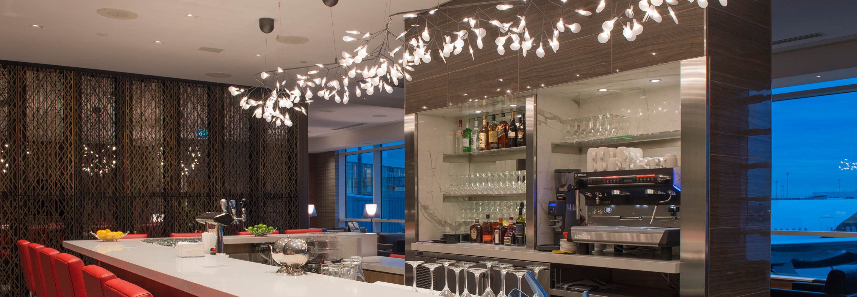 Air Canada Maple Leaf Lounge | YVR